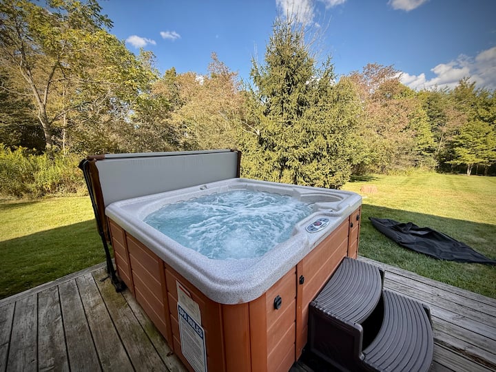 Fernwood | Secluded | Deep Creek & Wisp | Hot Tub - Deep Creek Lake, MD