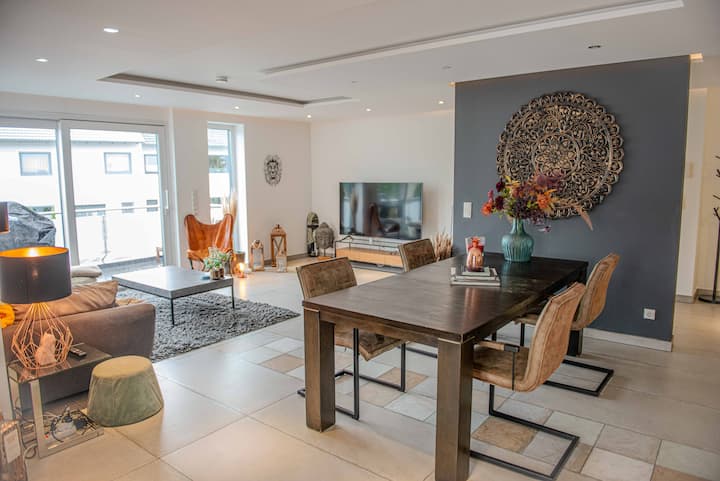 Luxury Fully Furnished 2-bedroom - Bonn