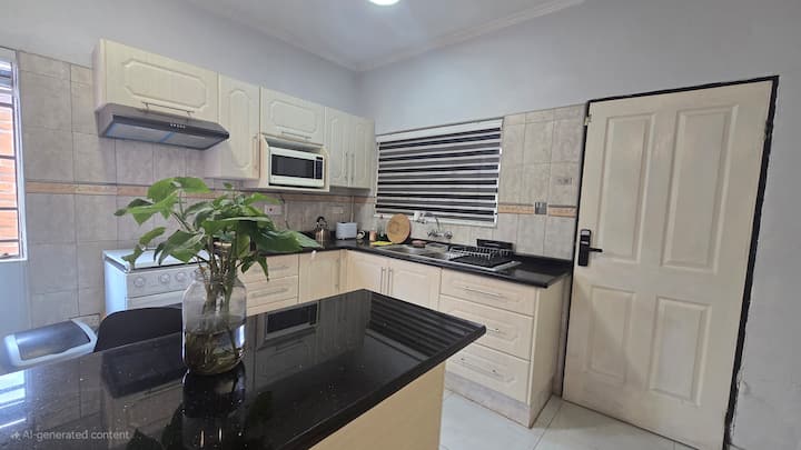 Apt #4 - Studio A/c, Wifi, Tv, Shower - Malawi