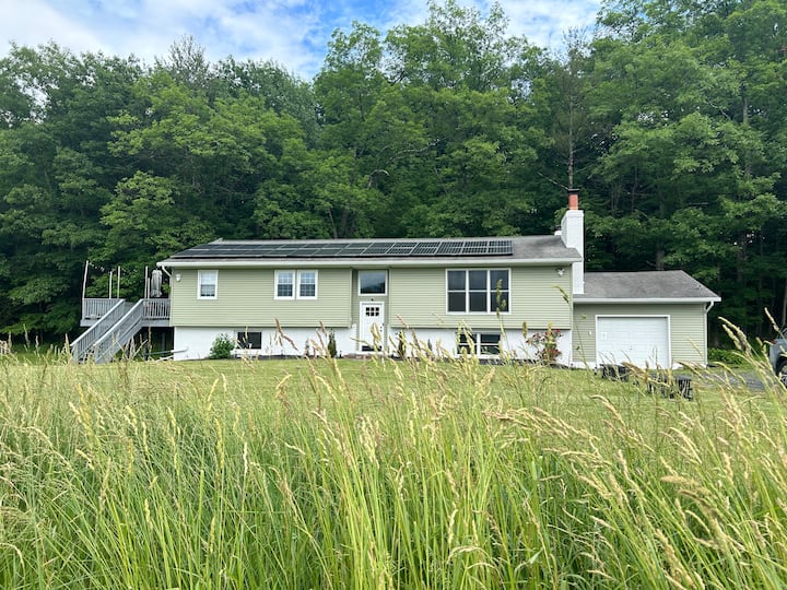 Modern Saugerties Retreat With Mountain Views - Tivoli