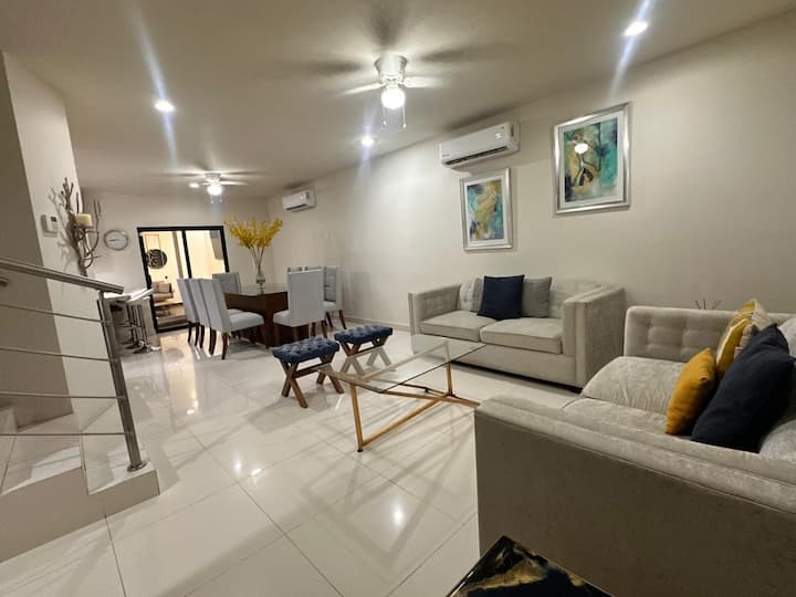 Hermosa Casa Cerca Del Mar En San Carlos, Sonora. - San Carlos Nuevo Guaymas