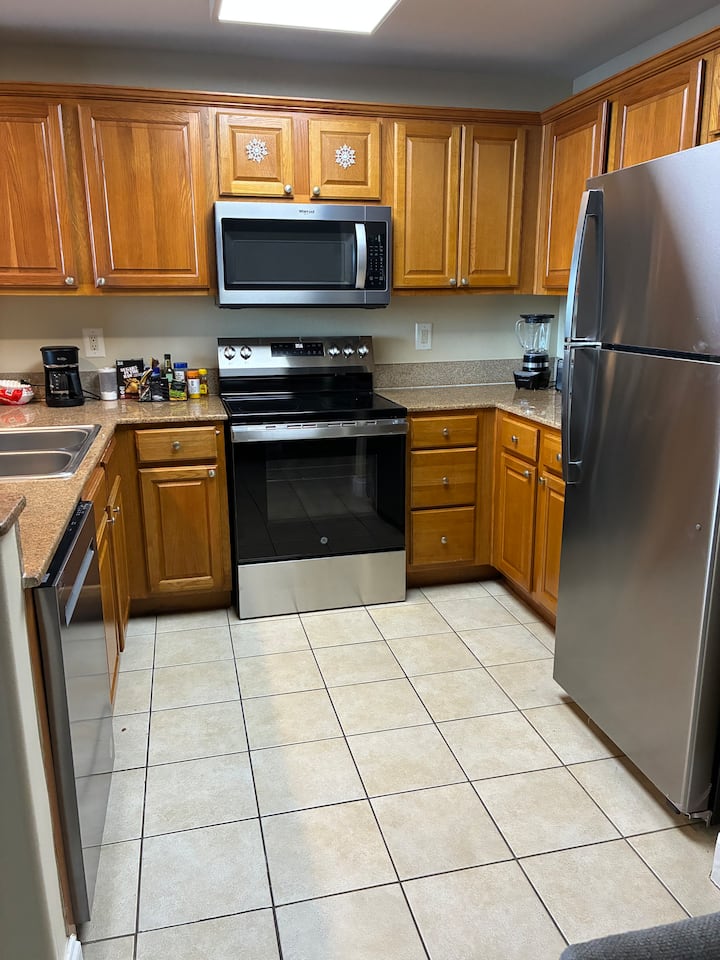 20% Off Apr 10-dec 1 Bdrm 2 Bths Lake & Pool View - Orlando, FL