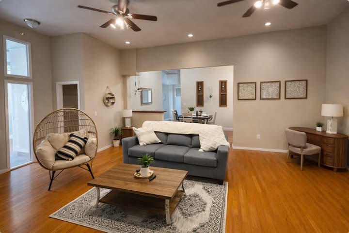 🤍Cassa On Main 2bdrm 2bath Self~check~in - Pendleton, OR