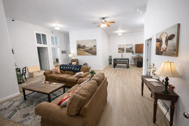 @Downtown Country Chic  Apt 2bdrm 2bath Slfchk~n - Pendleton, OR