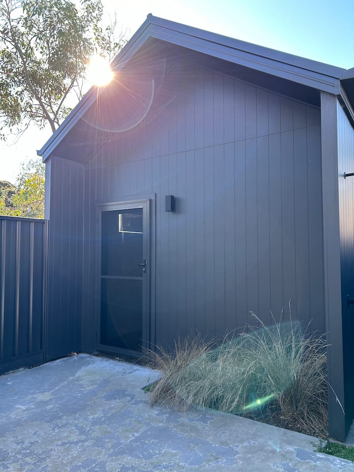 Mullaway Stay - Warilla Beach - Shellharbour
