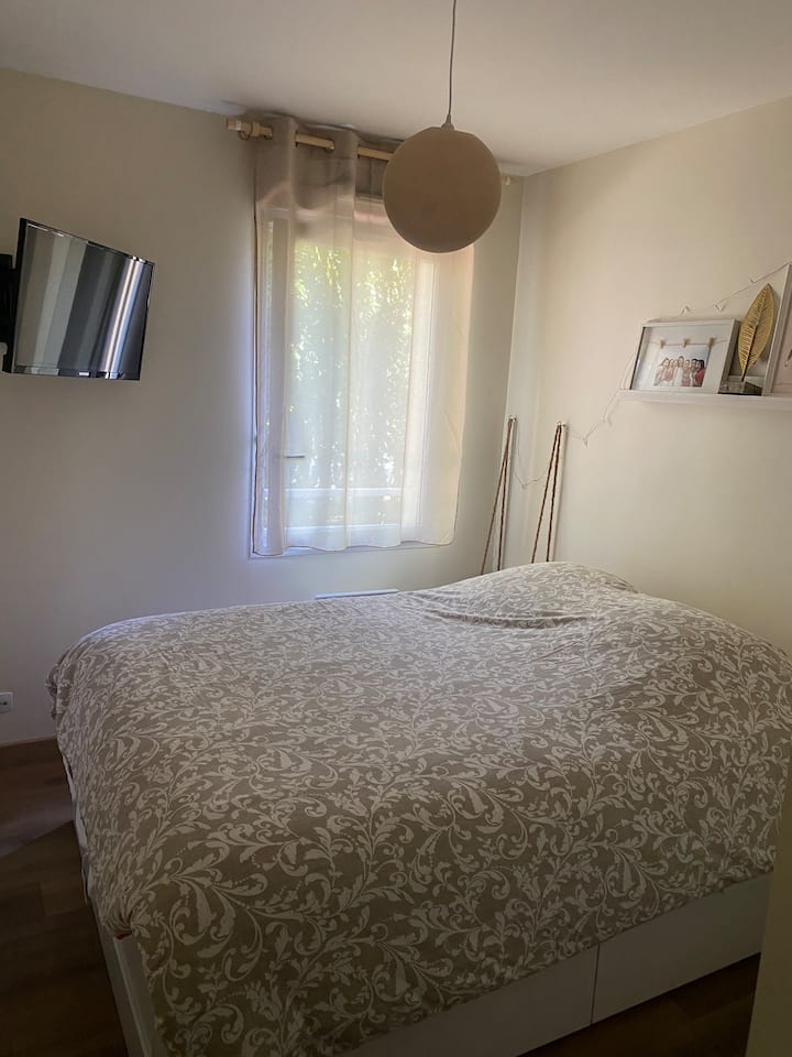 Caen, Appartement Entièrement Rénové En Résidence - Caen