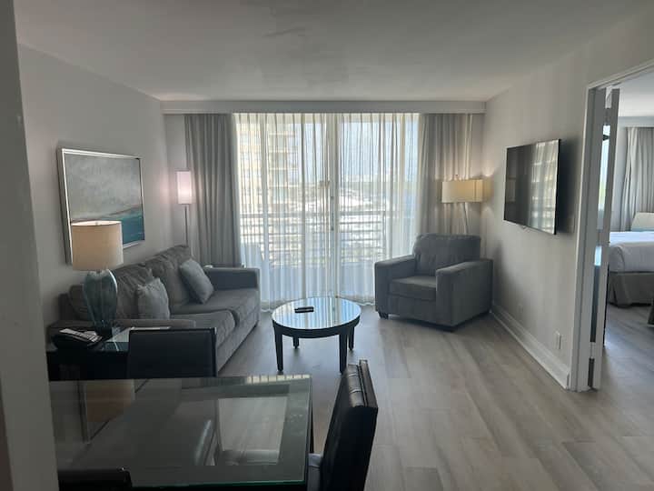 Galleryone Suite- 1 Bedroom / 1 Bath With Kitchen - Fort Lauderdale