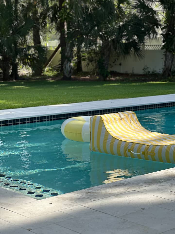 Saltwater Pool Oasis • 10 Min To Jupiter Beach - Jupiter, FL