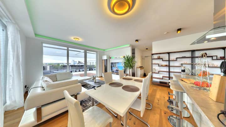 Exklusives Luxus-penthouse An Der Hafeninsel - Frankfurt