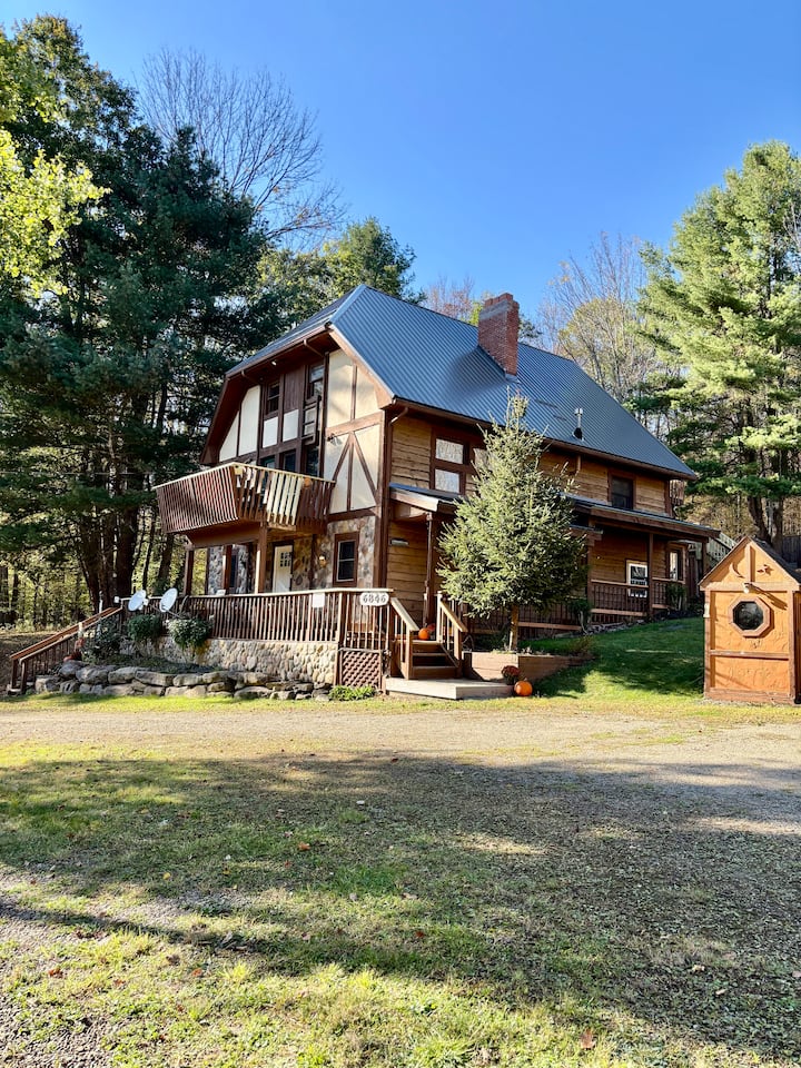 Spacious 8 Bdr Chalet For Big Group Entertaining! - Salamanca, NY