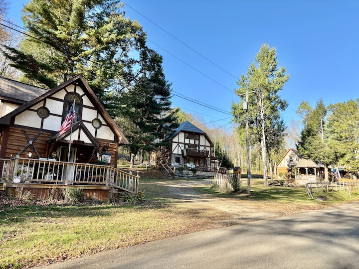 Huge 3 Home Lodge For Large Groups & Lots Of Space - Salamanca, NY