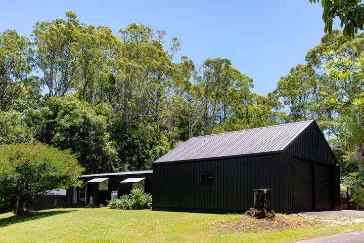 Broken Head Nature Cabins. Family Cabin. Sleeps 4. - Bangalow