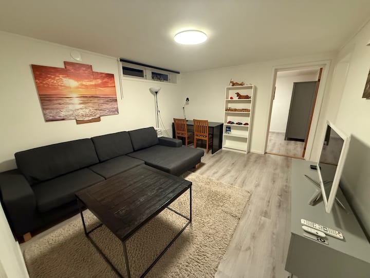 Charmig Lägenhet I Villa Med Privat Parkering - Sollentuna