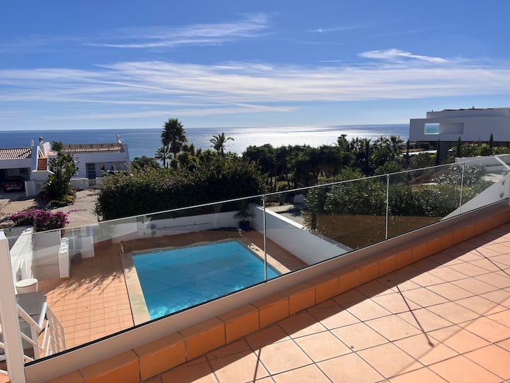 Seaviews & Walk To Luz! 4br-pool- Balcony-parking - Praia da Luz
