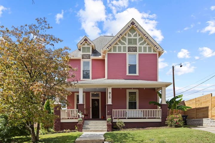 Victorian Home - Walkable! - Knoxville, TN