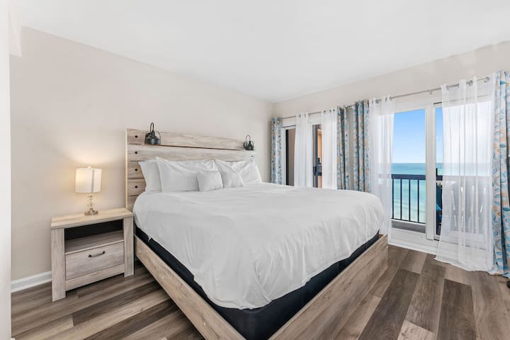 Ocean Front Condo On The Beach - Rosemary Beach, FL