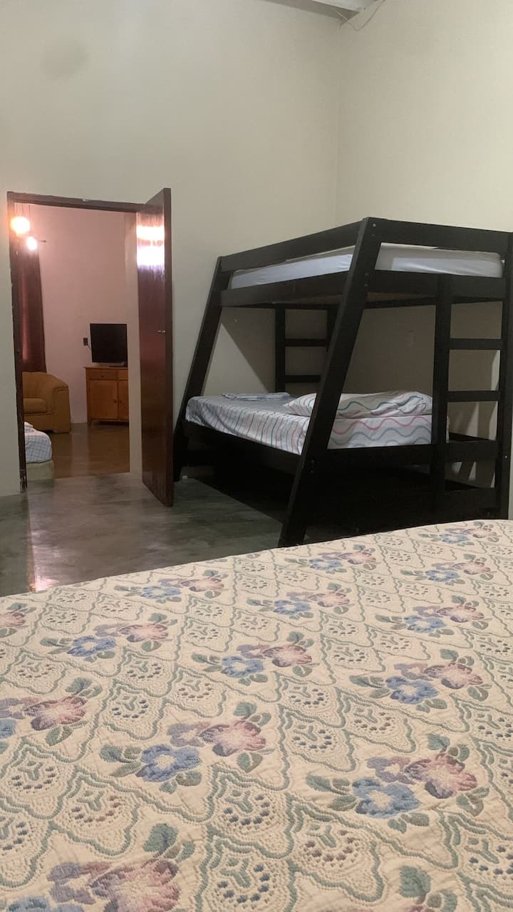 Casa La Reina | Perfect For Climbers And Workers - Hidalgo