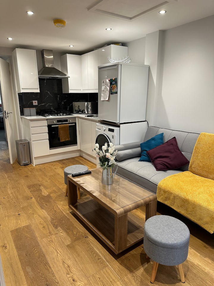 Cheerful 1-bedroom Residential Home - Ilford