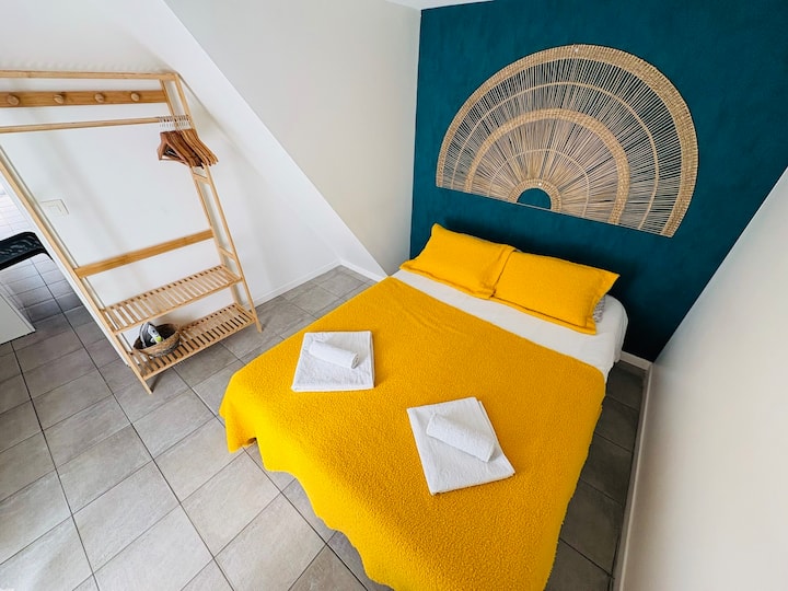 Disneyland Paris 13 Min • Parking Gratuit - Bussy-Saint-Georges