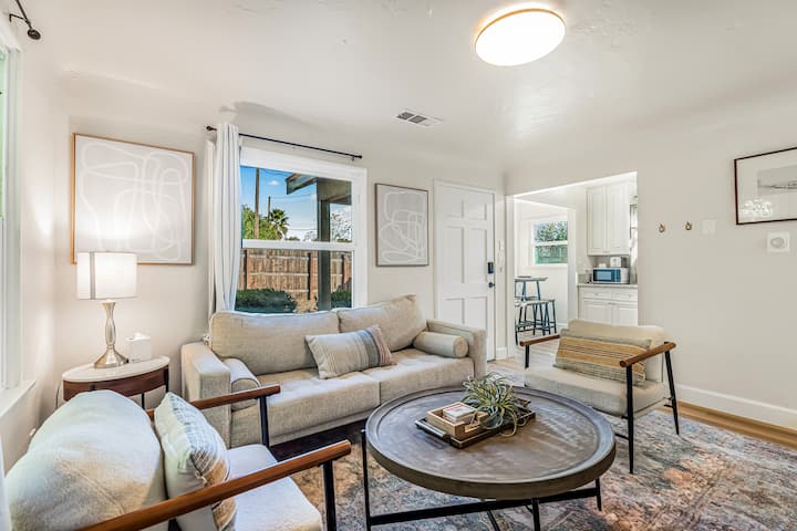 Private Fully Fenced House With Spacious Patio - Camarillo, CA