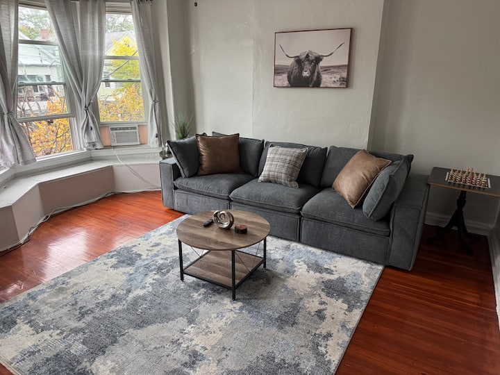 Lovely 1 Bedroom Rental Close To Alb Med! - Albany, NY