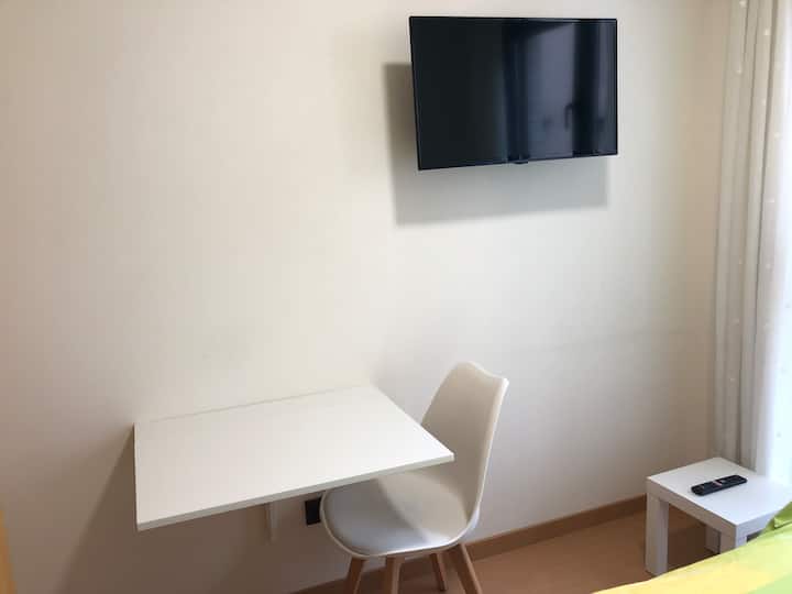 Private Room + Double Bed + Gym + Tv In Top Area - San Sebastián de los Reyes