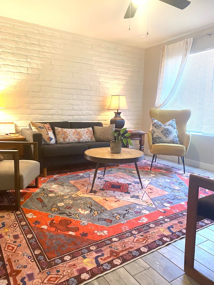 Mighty Palms And Pool! Perfect Central Location! - Tempe, AZ