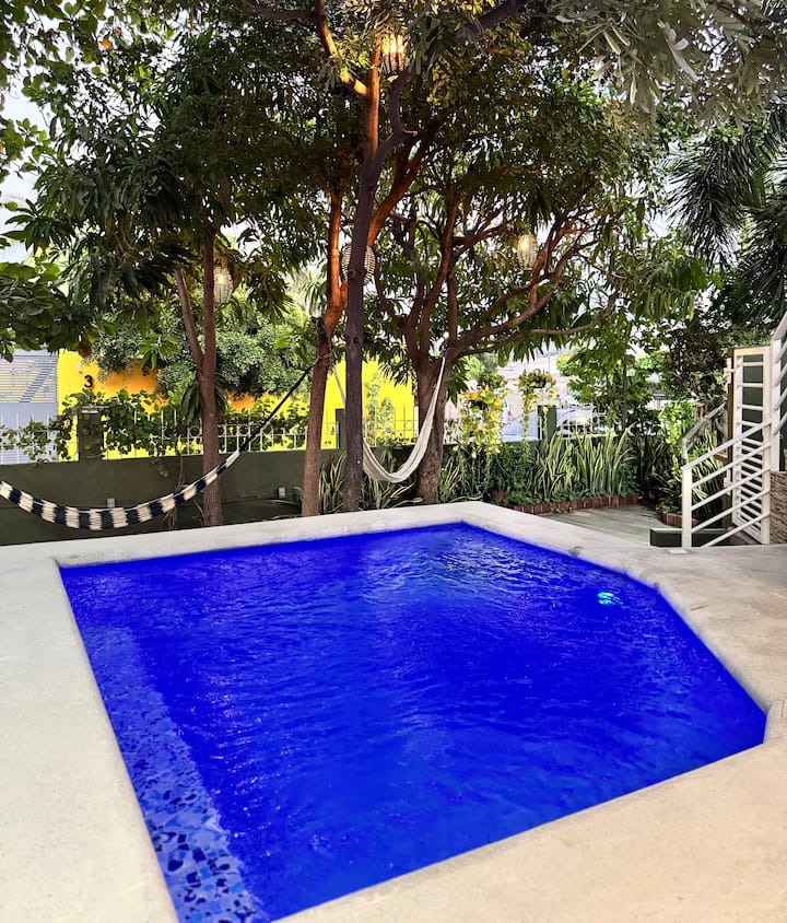 Alberca Privada Y 6 Habitaciones En Zona Turística - Manzanillo