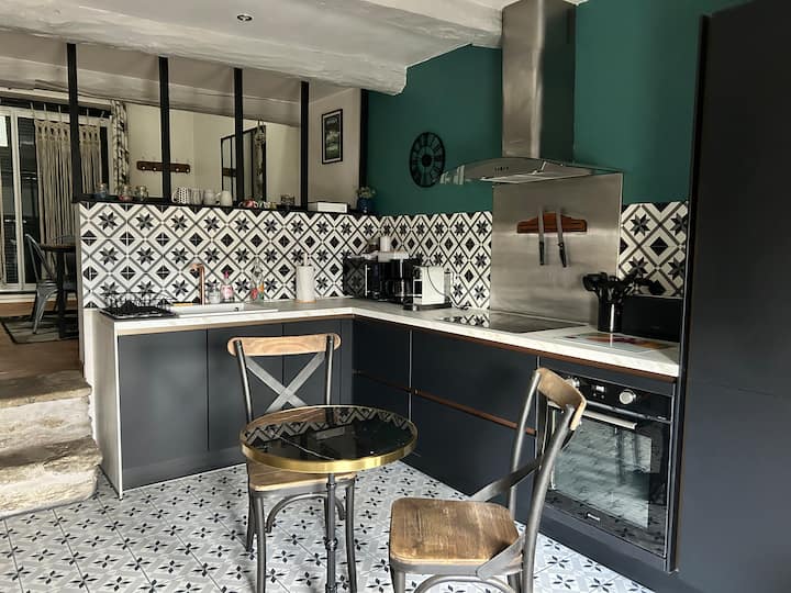 Maison En Pierre De70 M2 Au Cœur D’un Hameau - Seyssel