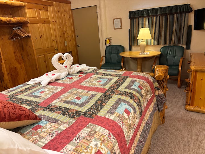 Pressed Cotton Sheets. Quiet, Warm Clean Cabin2 - Cedar City, UT