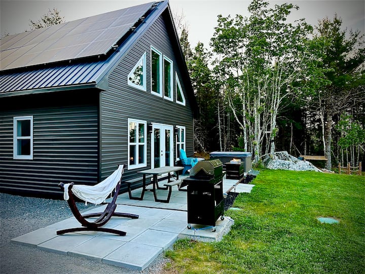 Falls Lake Cabin Vacation Rentals - Nova Scotia, Canada | Airbnb