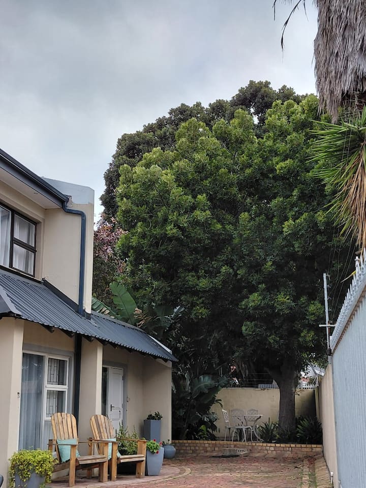 Olive. Private & Peaceful Guest Suite - Western Cape