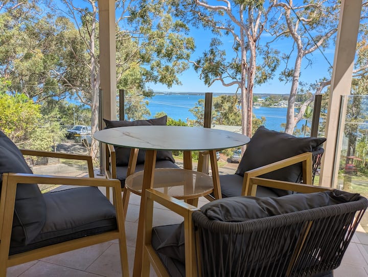 Lake & Tree Change - Newcastle, Australia