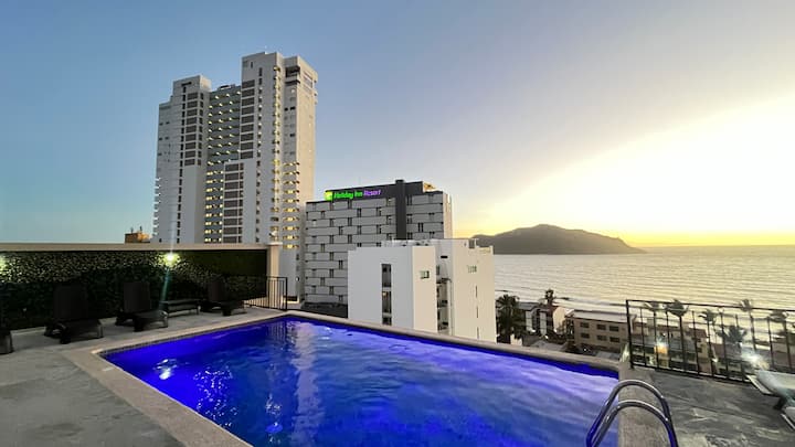 Ocean View And Infinity Pool At Golden Zone - Mazatlán