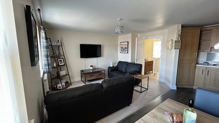 Charming Whitby Cottage With Parking & Abbey View - Whitby