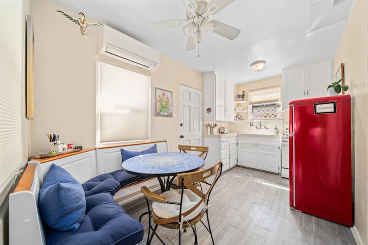 Cozy Casita In Heart Of Normal Heights - San Diego, CA