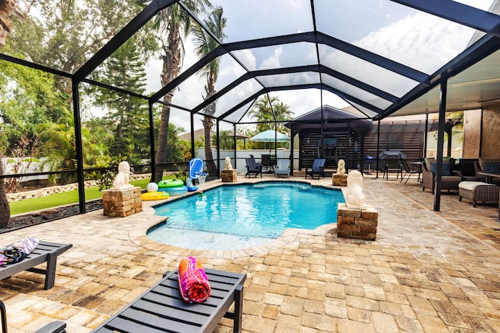Relax In Sunshine • Apollo Beach Home Heated Pool - Apollo Beach, FL