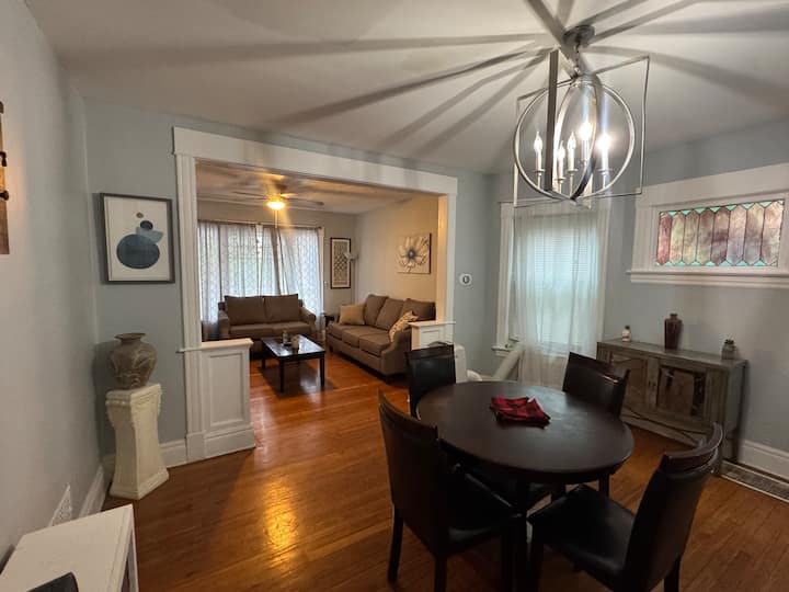 Beautiful Furnished 2 Bdr Great Location Elmwood - Buffalo, NY