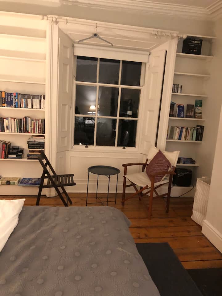 Restored Georgian Room Close To Heart Of Dublin - Dublin