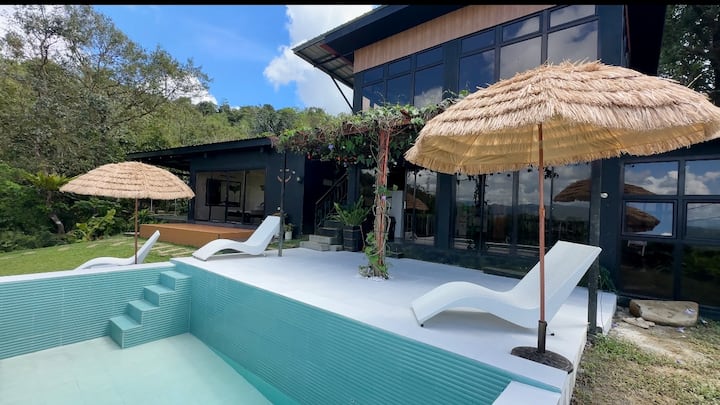 Farmhouse With Overlooking View - Siniloan