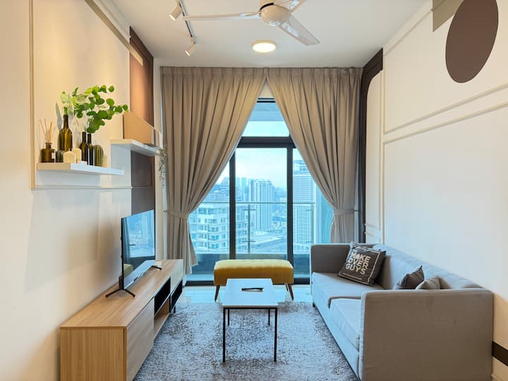 Walk 600m To Klcc ~ Free Parking, Wifi & Netflix - Kuala Lumpur