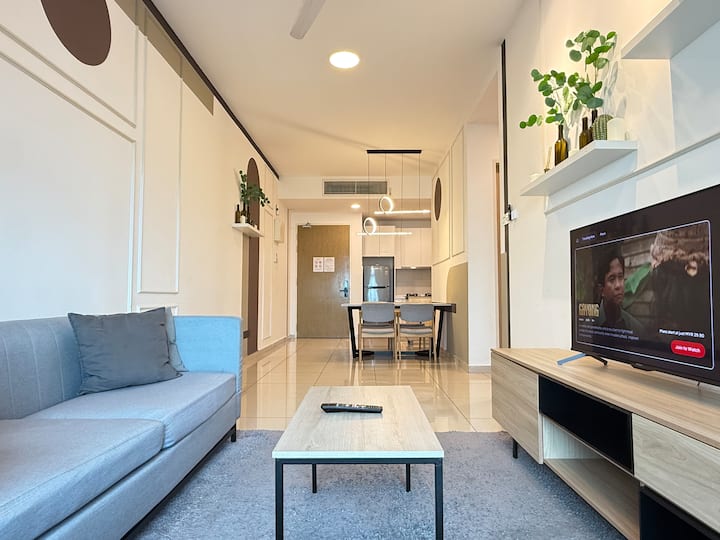 Walk 600m To Klcc ~ Free Parking, Wifi & Netflix - Kuala Lumpur