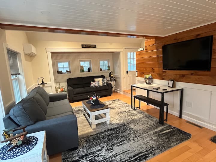 This Is The Chalet To Stay. - New Hampshire (State)
