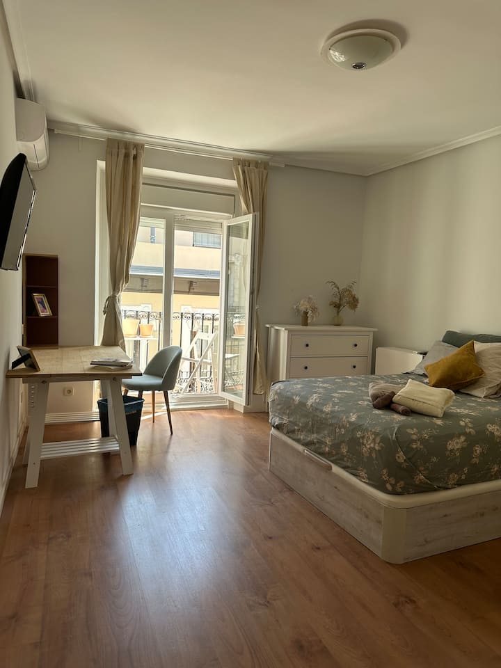 Mulis Room - Madrid