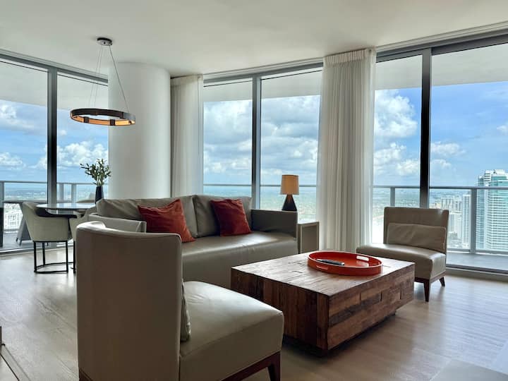 Exclusive Beachfront At 33th Floor @ Hollywood Fl - Aventura, FL