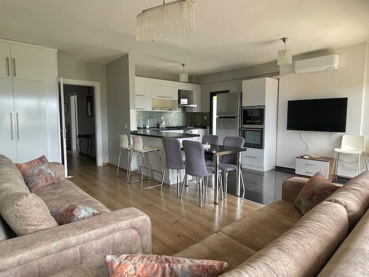 Plaja 100 Metre Deniz Manzaralı - Marmaris