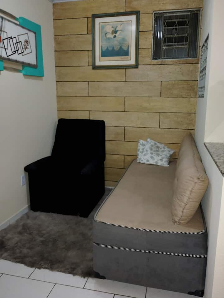 Casa Dois Quartos Com Estacionamento Incluído - Campinas