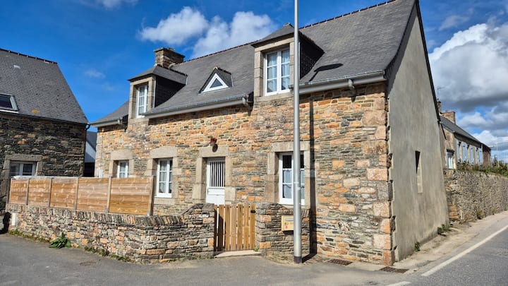 Une Petite Maison Du Rozel - Gite Tout Confort - Flamanville