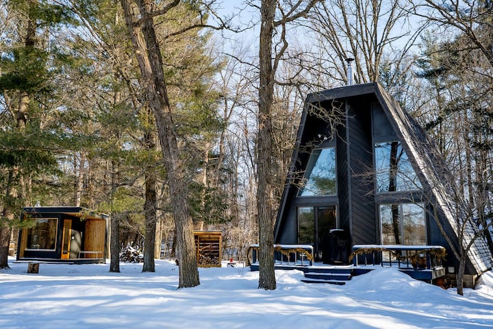 Secluded A-frame Cabin • 13-acre Retreat + Sauna - United States