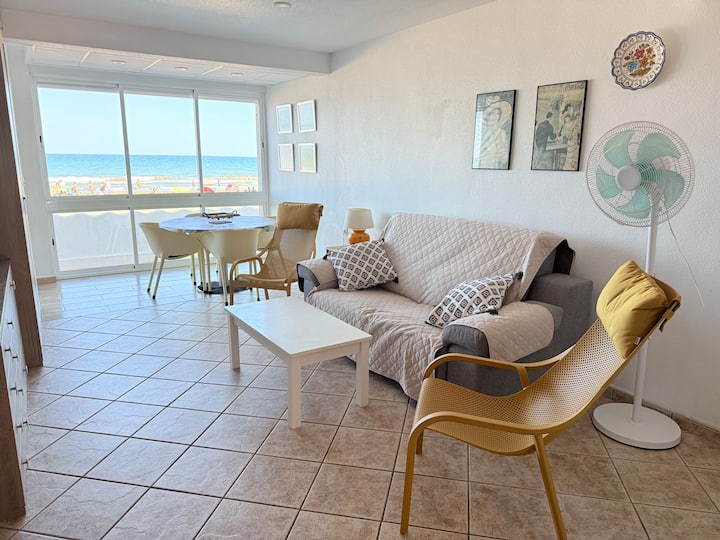 Casita Muy Agradable En Primera Linea De Playa. - Rojales